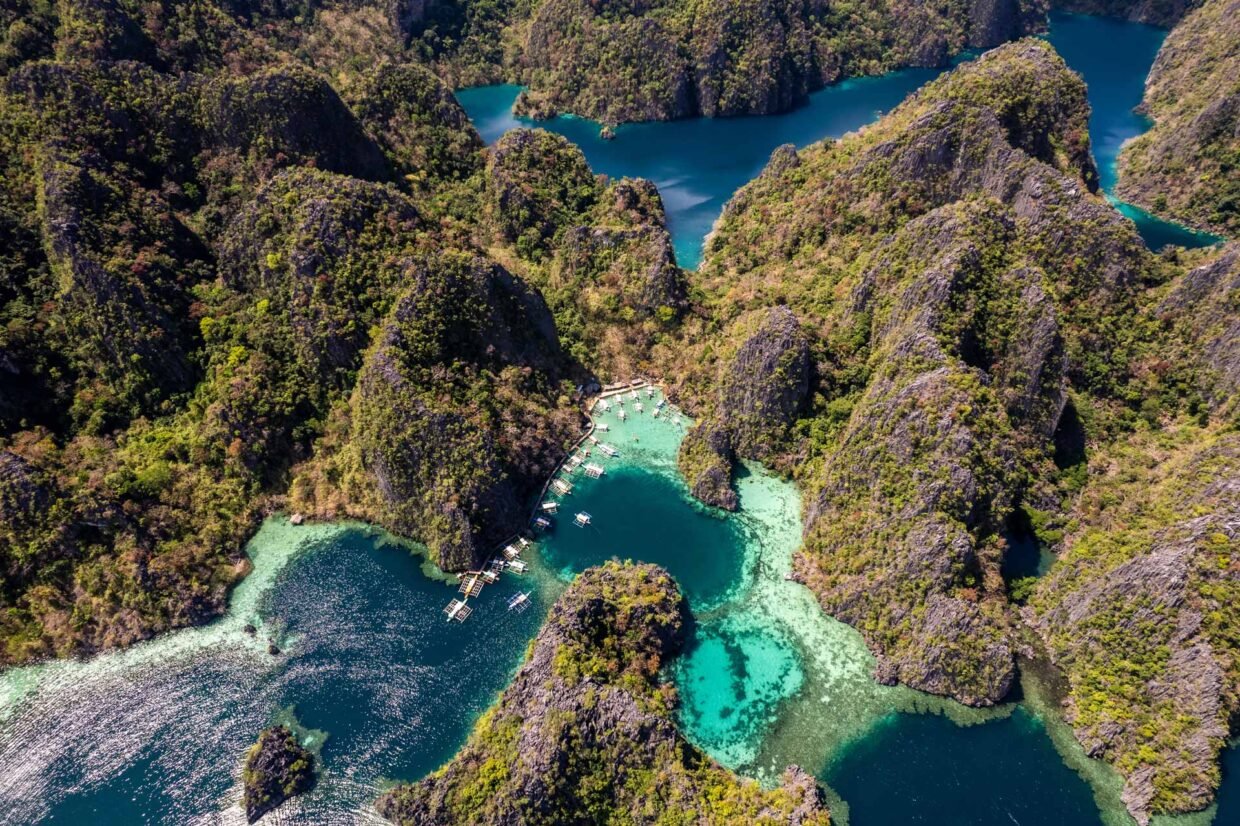 Kayangan Lake Coron, Palawan, Philippines | Pulo Expedition Charters
